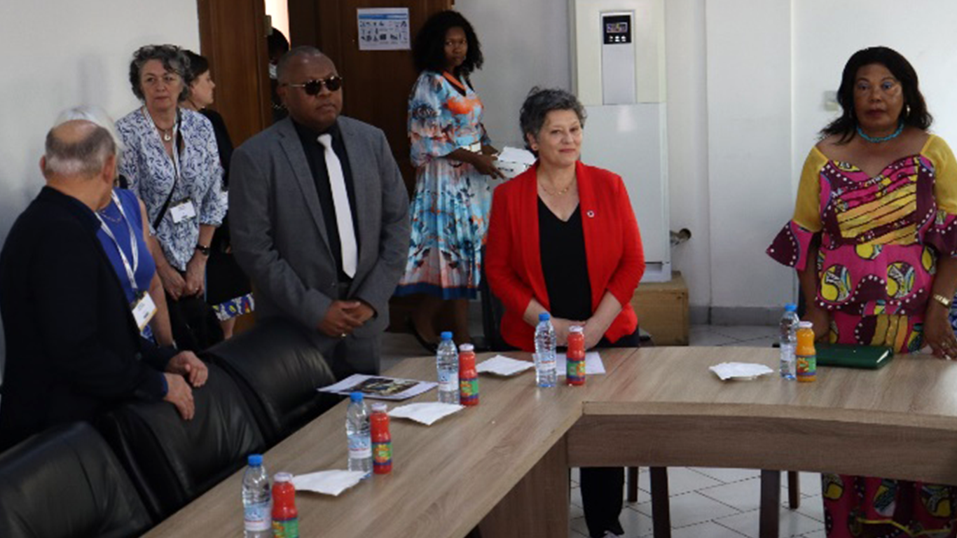 Renforcement des liens scientifiques franco-camerounais : visite de la ...